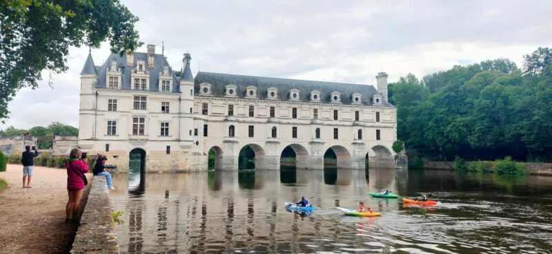 Chenonceau Castle: Private Guided Tour with Entry Ticket - Detailed Breakdown of the Experience