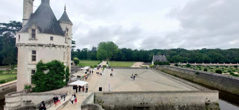 Chenonceau Castle: Private Guided Tour with Entry Ticket - Who Should Consider This Tour?