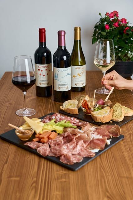 Chianni: wine and oil tasting with lunch or dinner - Discover the Flavors of Tuscany: Chianni Wine and Oil Tasting with Lunch or Dinner