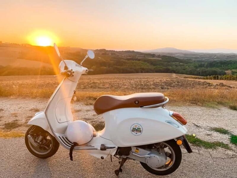 Chianti Tour by Vespa from Florence - Visiting Monteriggioni and Free Time
