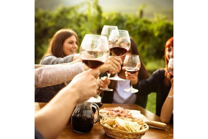 Chianti Wine Tour from Florence to San Gimignano with 2 Wineries - The Itinerary: A Day in Tuscany’s Heart