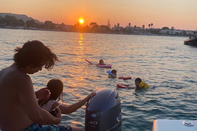 Chiara boat tour in dinghy, stops, snorkeling, aperitif included - Key Points