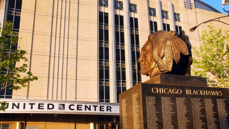 Chicago: Chicago Blackhawks NHL Game Ticket at United Center - Value for Money