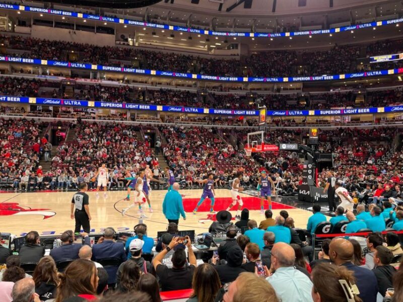 Chicago: Chicago Bulls Basketball Game Ticket - The Experience in Detail