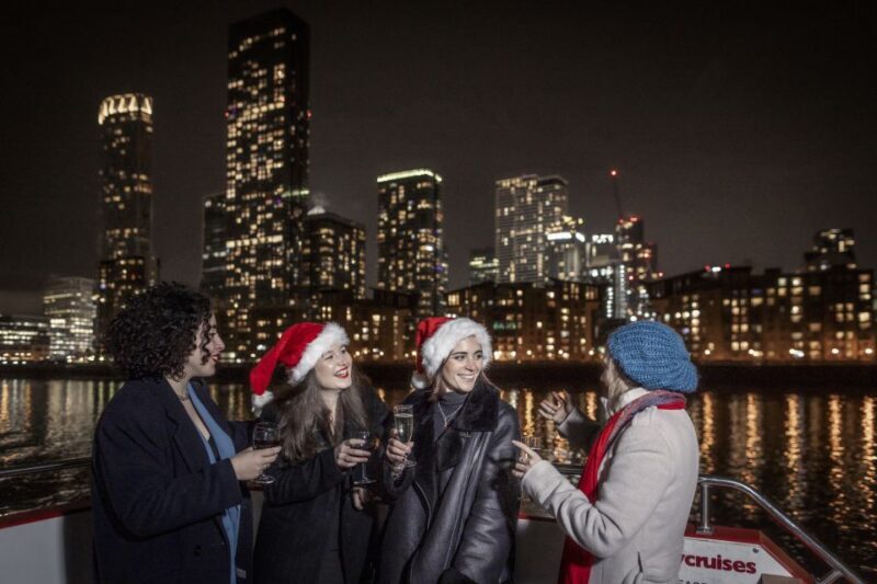 Chicago: Christmas Eve Lake Michigan Gourmet Dinner Cruise - Practical Details and Tips