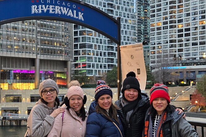 Chicago City's Iconic Sights and Suburb Gems Tour - A Closer Look at What You Can Expect