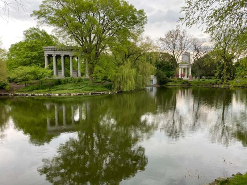 Chicago: Graceland Cemetery Guided Walking Tour - Chicago: Graceland Cemetery Guided Walking Tour