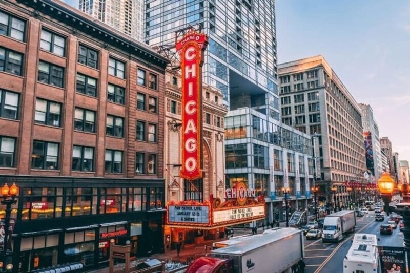 Chicago Highlights Private Walking Tour With A Guide - Why Choose the Chicago Highlights Private Walking Tour?