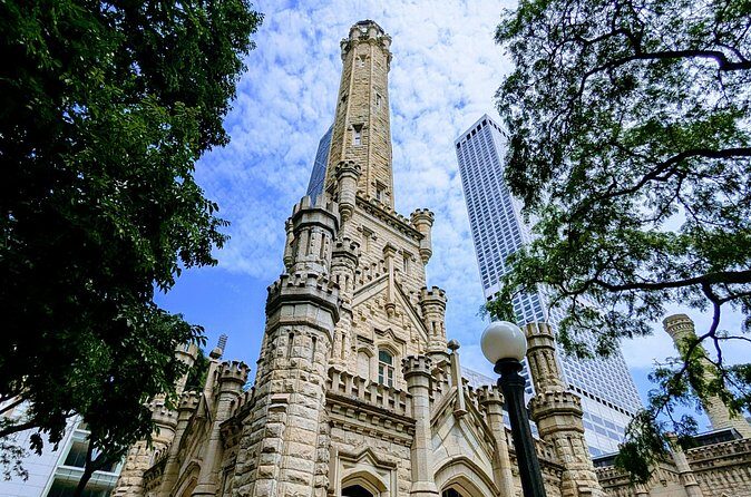 Chicago Magnificent Mile Scavenger Hunt Walking Tour and Game - The Sum Up