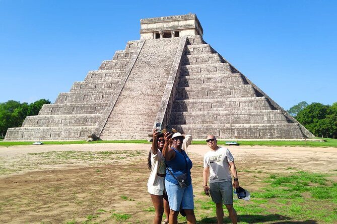 Chichen Itza and Cenote a Mayan community and Izamal - FAQ