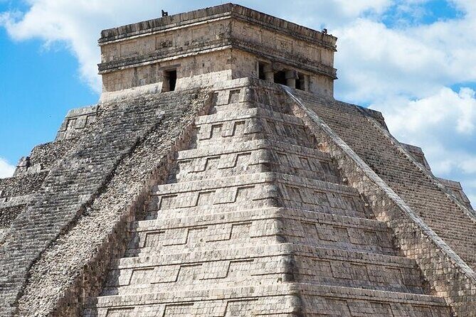 Chichen Itza and Mayan Traditions - Key Points