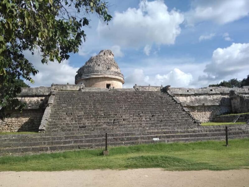 Chichen Itza and Two Cenotes Day Tour from Cancun - Key Points