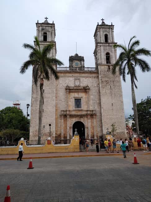 Chichen Itza and Two Cenotes Day Tour from Cancun - Practical Tips for Travelers