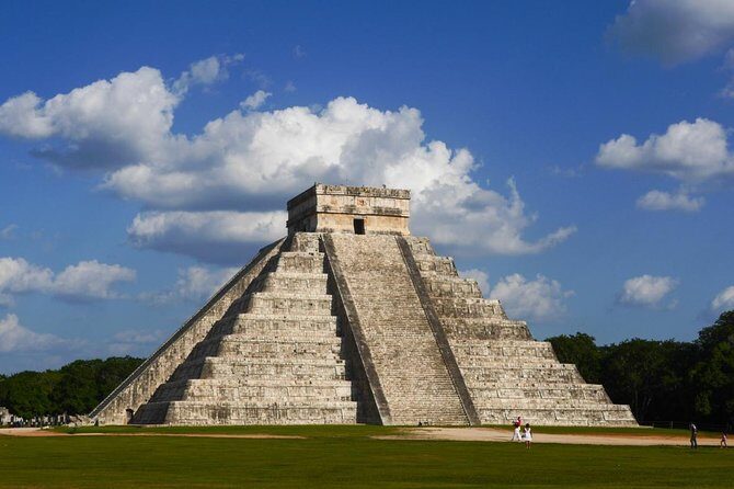 Chichen Itzá, Cenote Ik Kil, Valladolid Premium Reduced Group - What’s Included and What’s Not