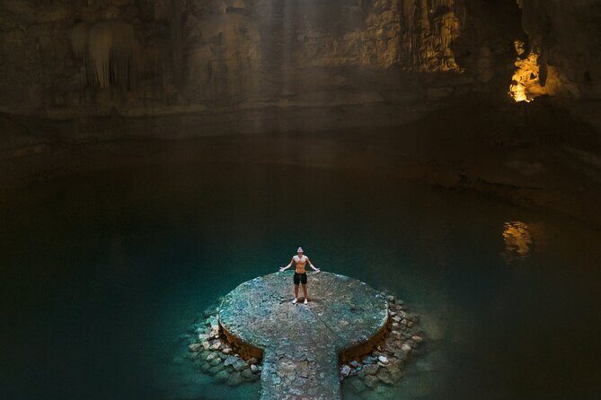 Chichén Itzá, Cenote Suytún, and Cenote Ikkil Guided Tour - Who Is This Tour Best For?