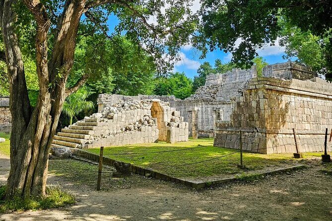 Chichen Itza Deluxe Tour with Mayan Buffet and Cenote Chichikan - Authentic Experiences and Hidden Gems