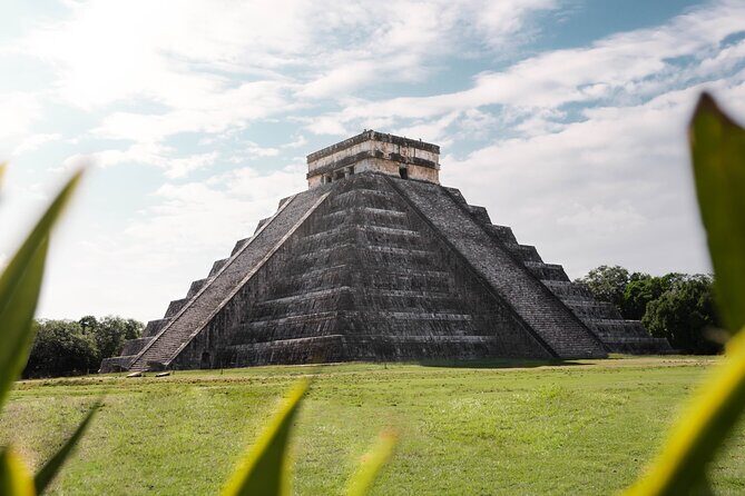 Chichen Itza On-Site Guided Tour with Certified Local Expert - Practical Tips for Joining the Tour