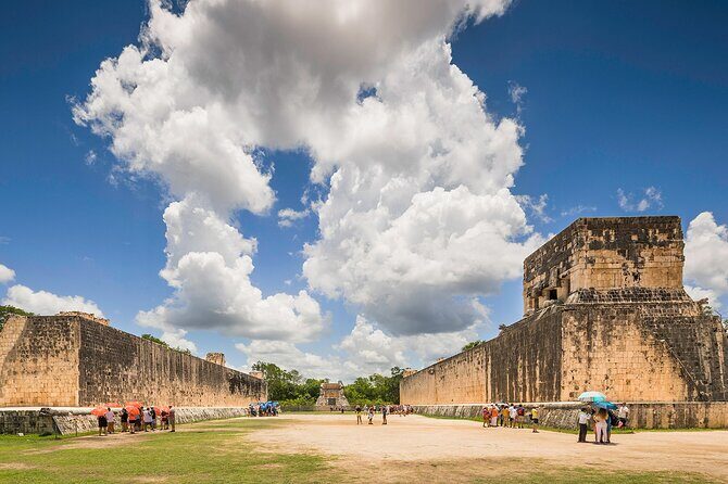 Chichen Itza Wonder by Van - The Sum Up