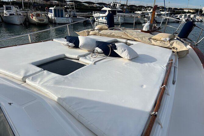 Chill and Sail in Valencia - FAQs  