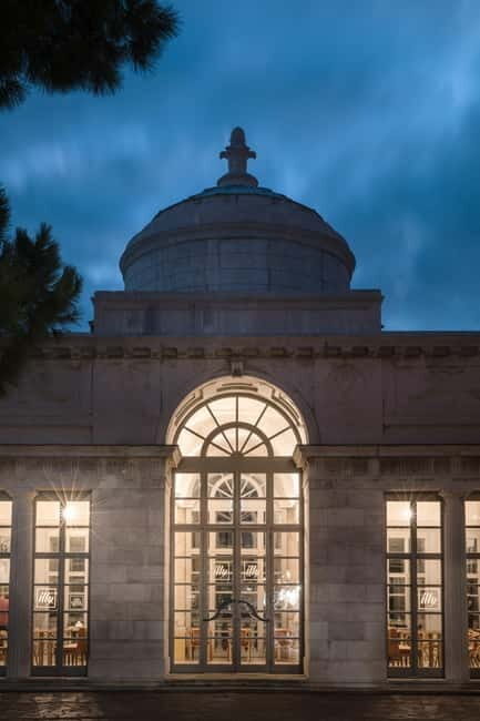 Chill coffee or meal break at illy Caffè in St.Mark's Square - Practical Tips for Visitors
