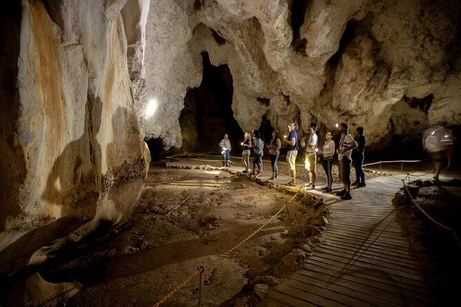 Chillagoe Caves and Outback Day Trip from Cairns - Transportation and Group Size: Comfort and Intimacy