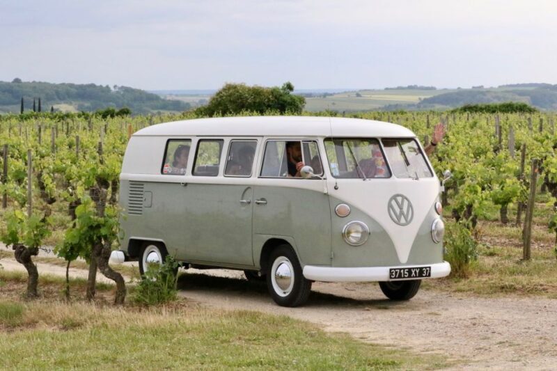 Chinon Vintage Tour: Tour the town in a Combi VW - An Authentic and Unique Way to Explore Chinon