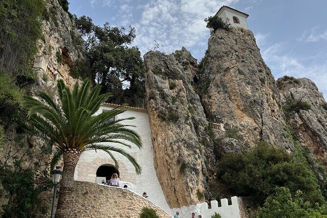 Chocolate Factory and Guadalest Castle - Who Will Appreciate This Tour?