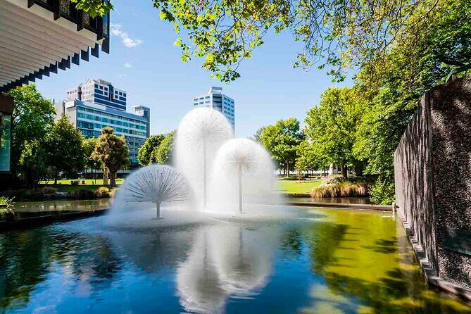 Christchurch Airport Transfers : Airport CHC to Christchurch in Luxury Van - Cost and Value