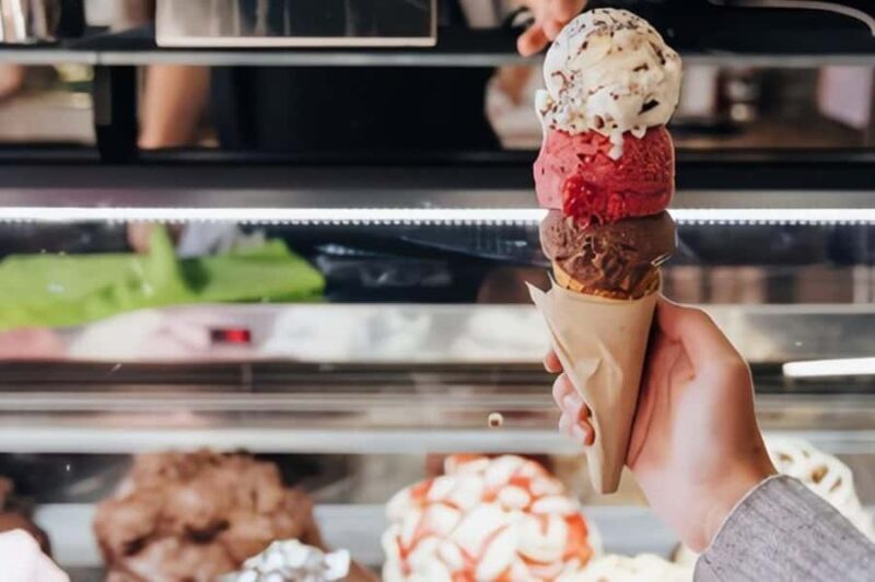 Christchurch: Kai Bites Walking Tour with Lunch - Key Points