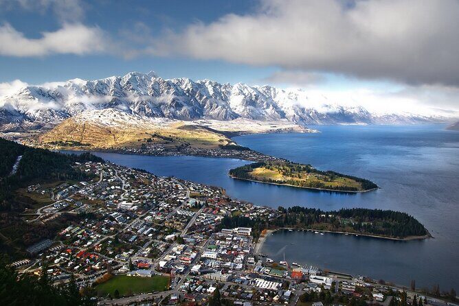 Christchurch to Queenstown One way via Mt Cook with Breakfast - A Deep Dive into the Tour Experience