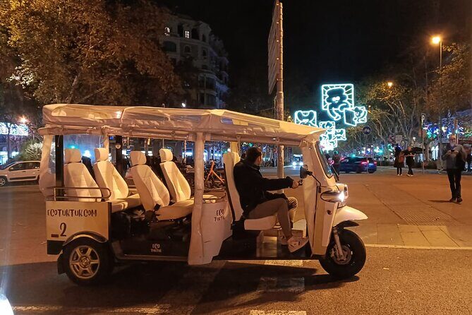 Christmas Lights Tour of Barcelona in Private Eco Tuk Tuk - FAQ