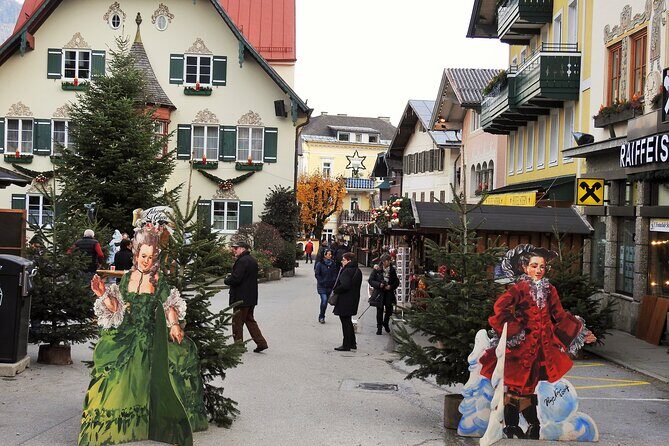 Christmas Markets Tour with St.Gilgen + St.Wolfgang + Hallstatt - A Deep Dive into the Christmas Markets Tour