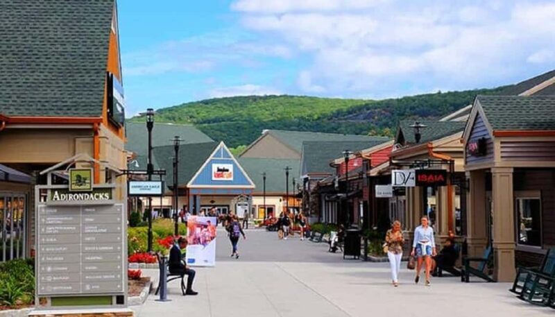 Chuang Yen Monastery & Woodbury Outlets 1-day Tour From NY - FAQ