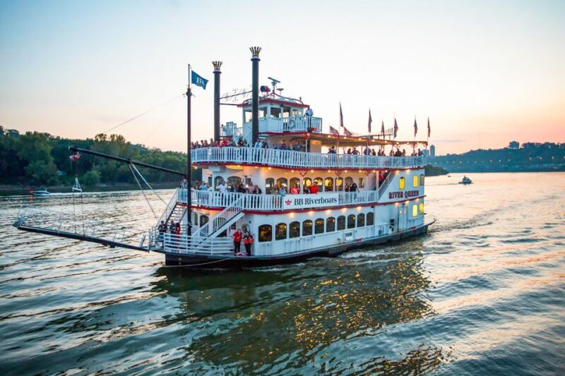 Cincinnati: Riverboat Cruise with Lunch and Entertainment - Key Points