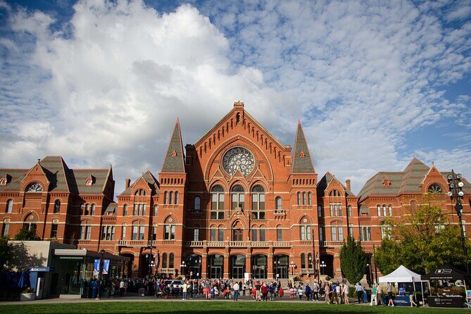 Cincinnati Scavenger Hunt Walking Tour and Game - Key Points