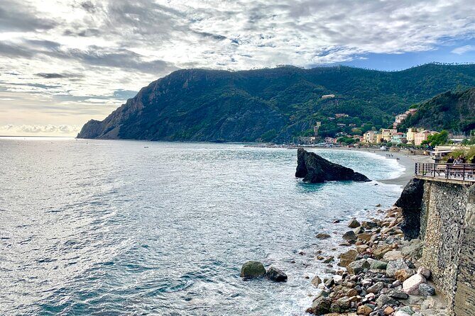 Cinque Terre by Train from La Spezia - The Role of the Guide