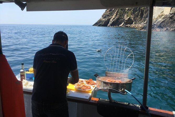Cinque Terre Lunch boat tour - Key Points