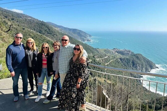 Cinque Terre PrivateTour by van from Lucca, Pisa or LaSpezia Port - Discovering Cinque Terre: A Private Van Tour from Lucca