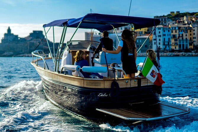 Cinque Terre SHARED boat tour, Amazing Experience - Who Should Consider This Tour?