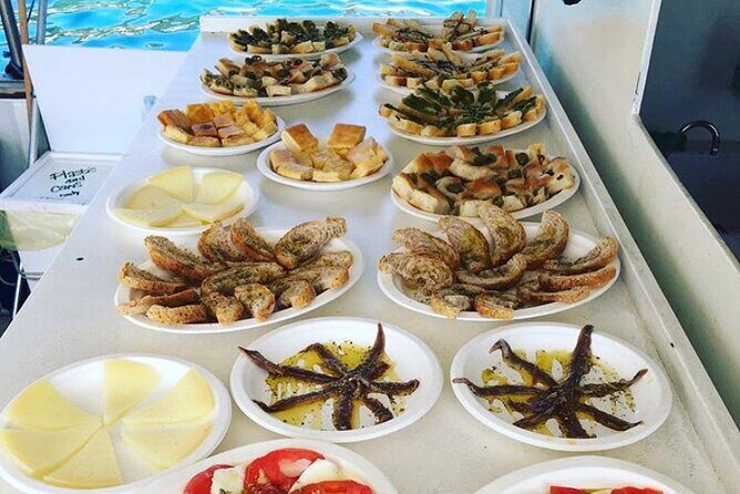 Cinque Terre Sunset Boat Tour - What Makes the Food and Drinks Special?