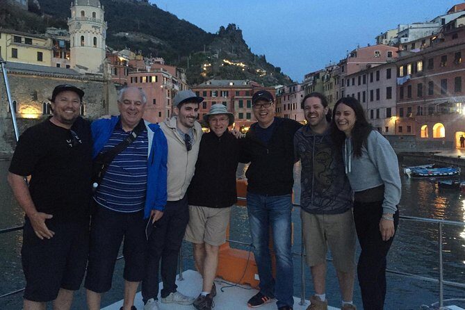 Cinque Terre Sunset Boat Tour - Navigating the Group Size and Timing