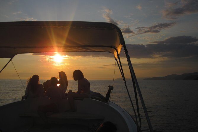 Cinque Terre Sunset Boat Tour Experience - A Detailed Look at the Cinque Terre Sunset Boat Tour