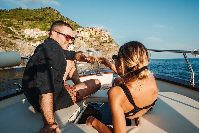 Cinque Terre Sunset Boat Tour : golden hour on the water - Who Is This Tour Best For?