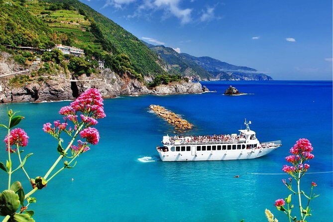 Cinque Terre tour in Small Group from Pisa - Booking and Convenience