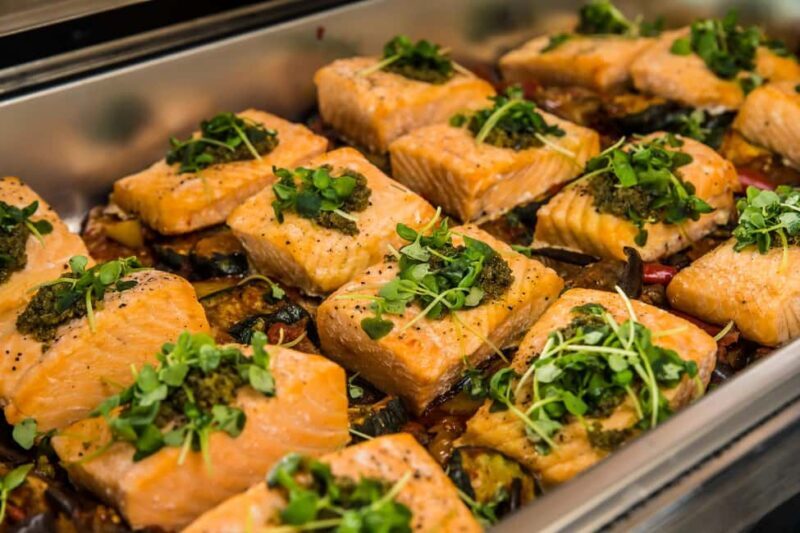 Circle Line: New Years Dinner Fireworks Cruise (All Ages) - Key Points