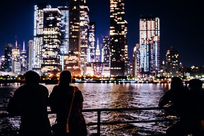 Circle Line: New Years Eve Dinner & Fireworks Cruise (All Ages)