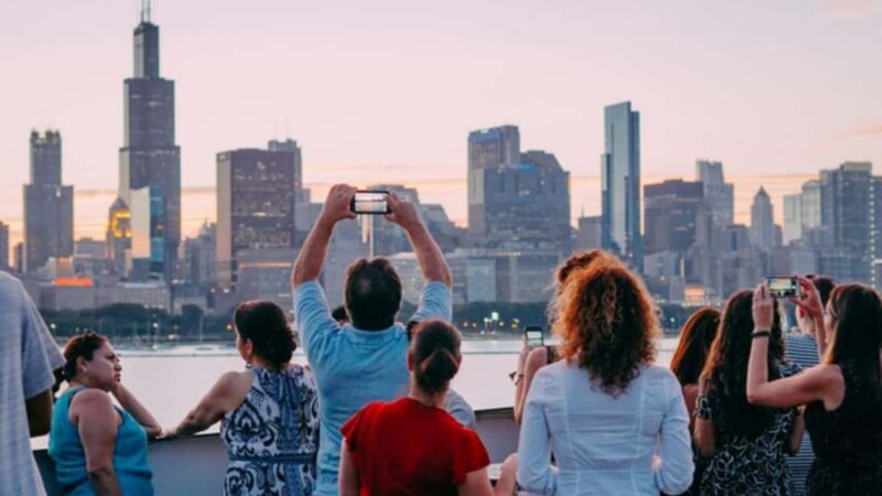 City Cruises Chicago: Premier Lunch or Dinner Cruise - Key Points