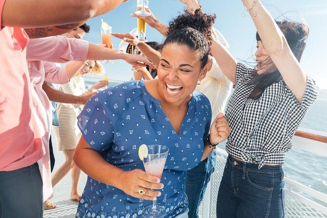 City Cruises New York Alive After Five Cruise - The Experience in Detail