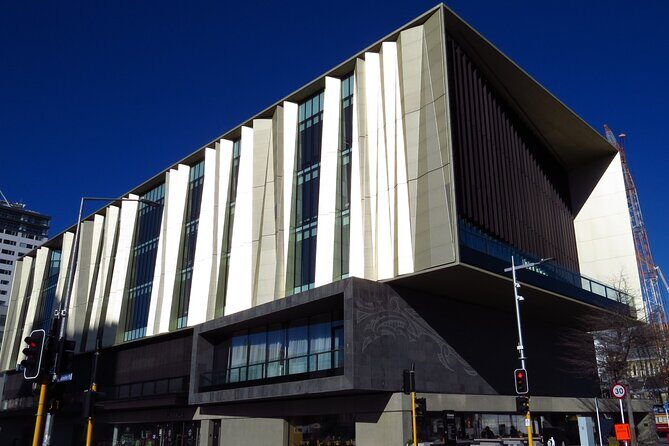 City Highlights by Tesla - 3hrs - Worcester Boulevard & Riverside Market: Strolls Along the Inner-City