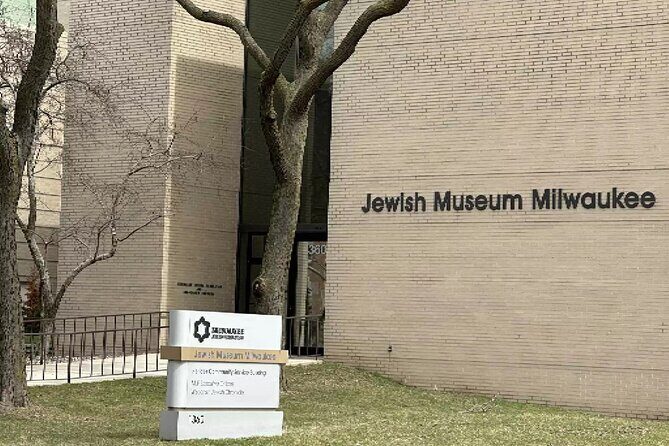 City of Neighborhoods: A Self-Guided Audio Tour in Milwaukee - Who Will Enjoy This Tour?